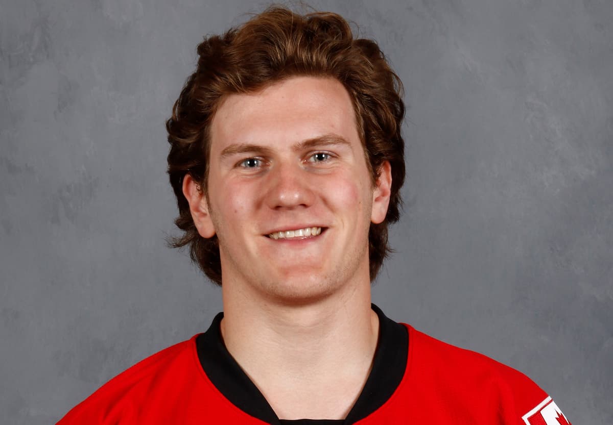 Adam Fox is staying in school (and that’s completely normal)