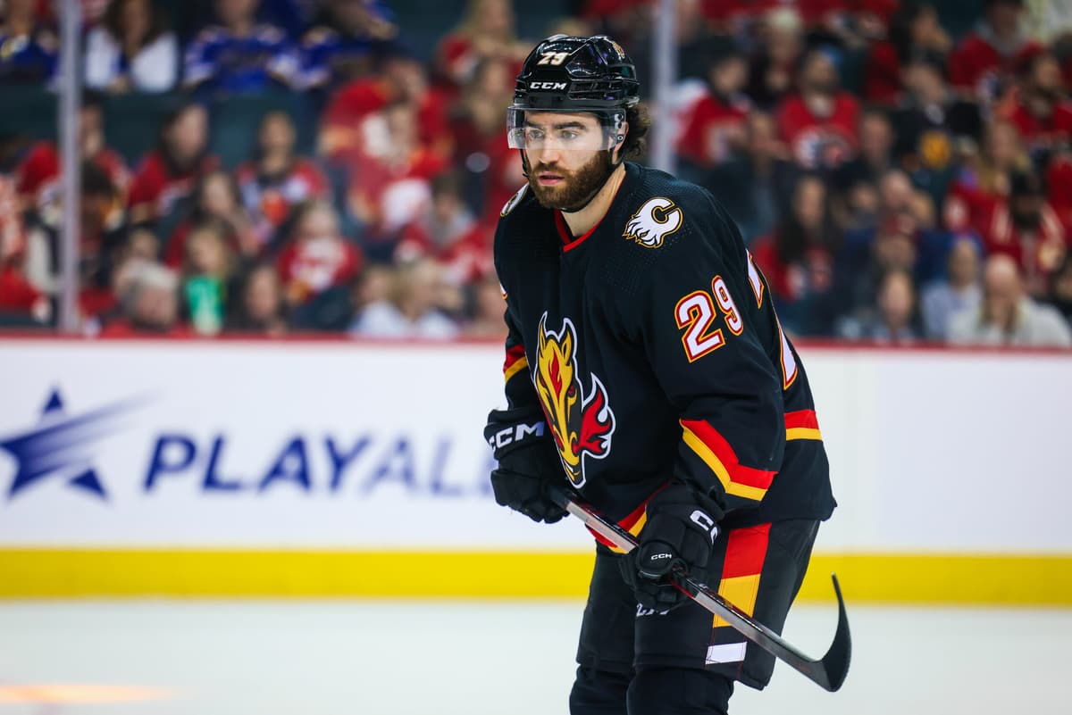 How to keep breaking out: the case for Dillon Dubé at first line right wing