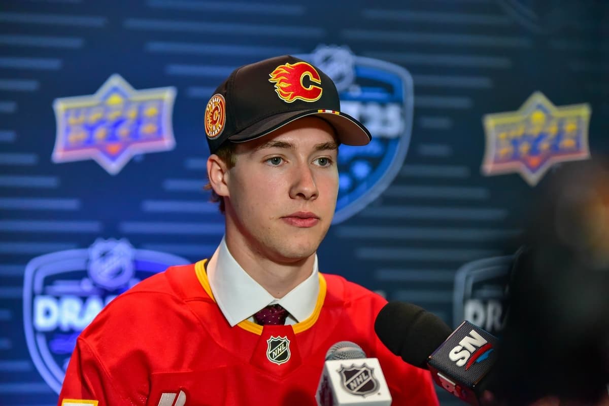 A pair of Flames college prospects won weekly awards